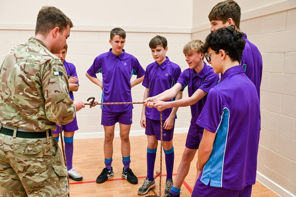 Army Outreach Team visit Cleethorpes Academy for teambuilding workshop